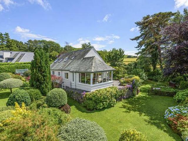 4 bedroom detached house for sale in Haggs Lane Cartmel GrangeoverSands Cumbria La11 6 HD LA1