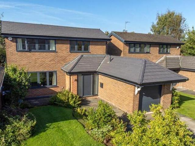4 Bedroom Detached House For Sale In Hale, Cheshire