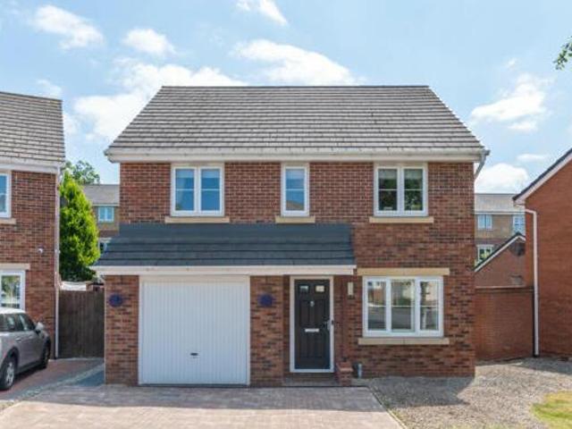 4 Bedroom Detached House For Sale In Halesowen, West Midlands