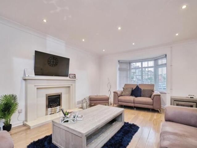 4 bedroom detached house for sale in Halfway Close, Birmingham, B44