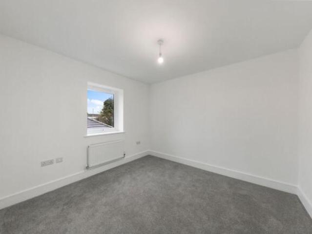 4 bedroom detached house for sale in Halis Court, Hale Village, L24