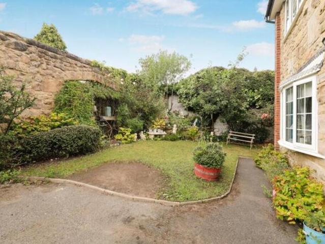 4 bedroom detached house for sale in Hall Lane, Harrogate, HG1
