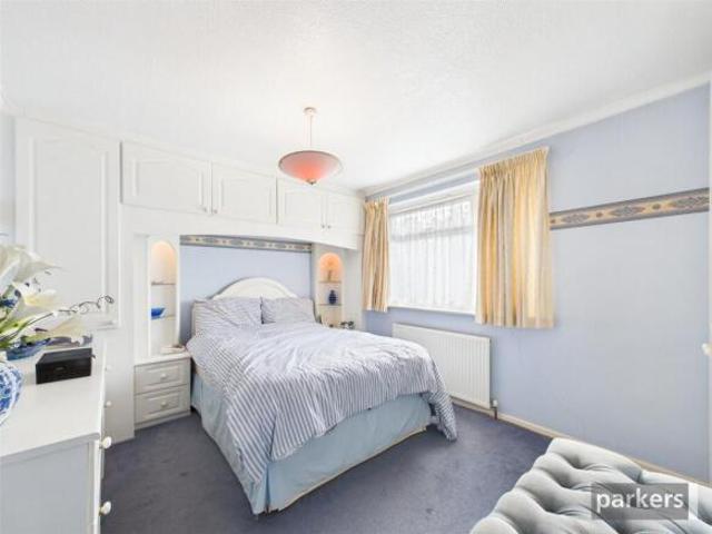 4 bedroom detached house for sale in Hamilton Road, Reading, Berkshire, RG1