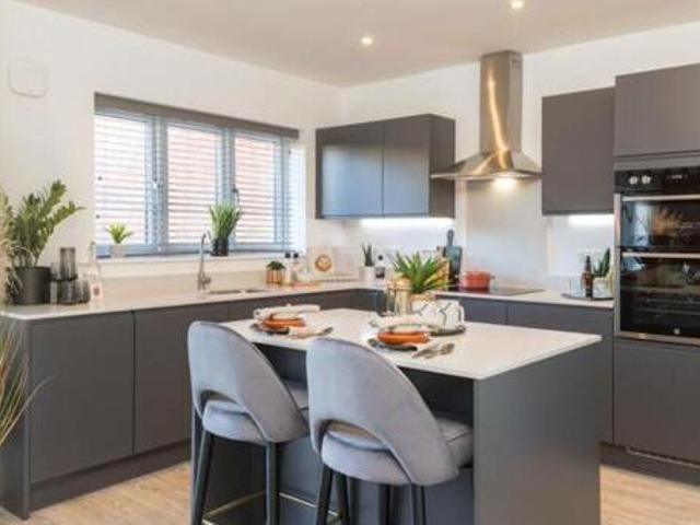 4 Bedroom Detached House For Sale In Hamstreet, Ashford