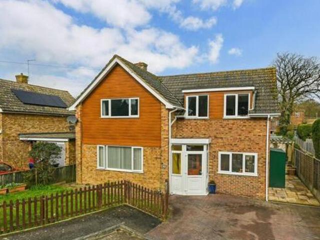 4 Bedroom Detached House For Sale In Hamstreet