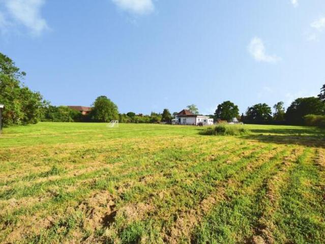 4 bedroom detached house for sale in Hampstead Lane, Maidstone, ME18