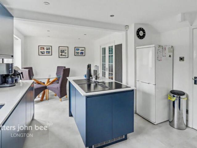 4 bedroom detached house for sale in Hampshire Crescent, Stoke On Trent, ST3