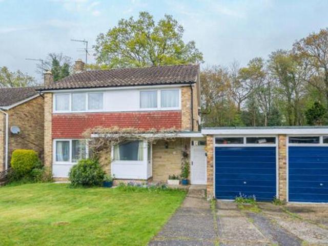 4 Bedroom Detached House For Sale In Hampshire