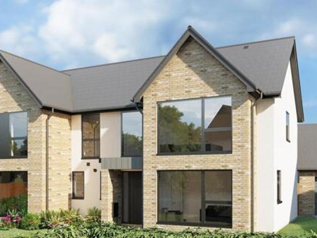 4 Bedroom Detached House For Sale In Hampton Water