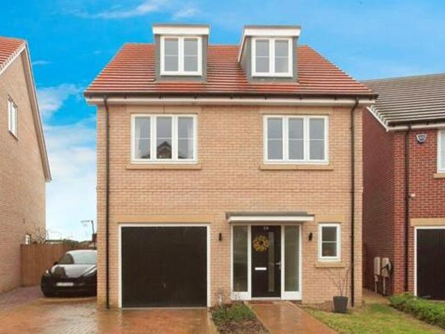 4 Bedroom Detached House For Sale In Hampton Heights