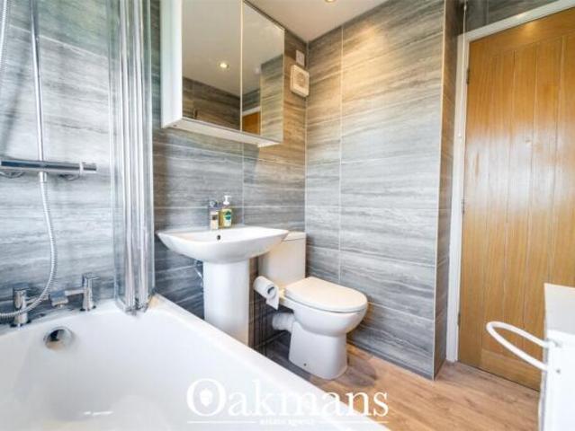 4 bedroom detached house for sale in Hanging Lane, Birmingham, West Midlands, B31