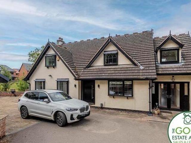 4 Bedroom Detached House For Sale In Handforth