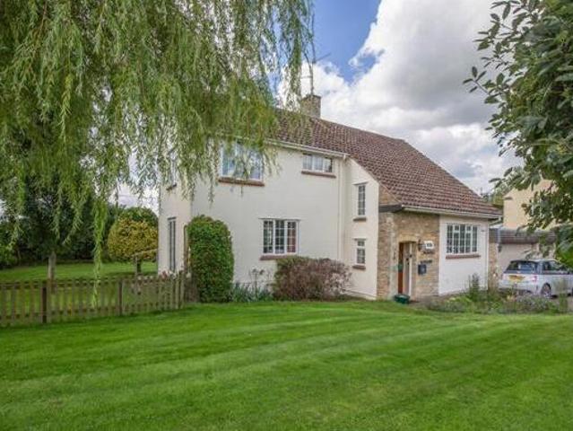 4 Bedroom Detached House For Sale In Hankerton