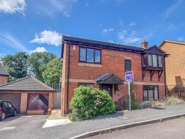 4 Bedroom Detached House For Sale In Hanham, Bristol