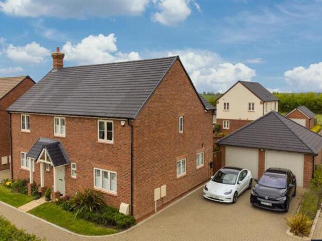 4 Bedroom Detached House For Sale In Hanslope