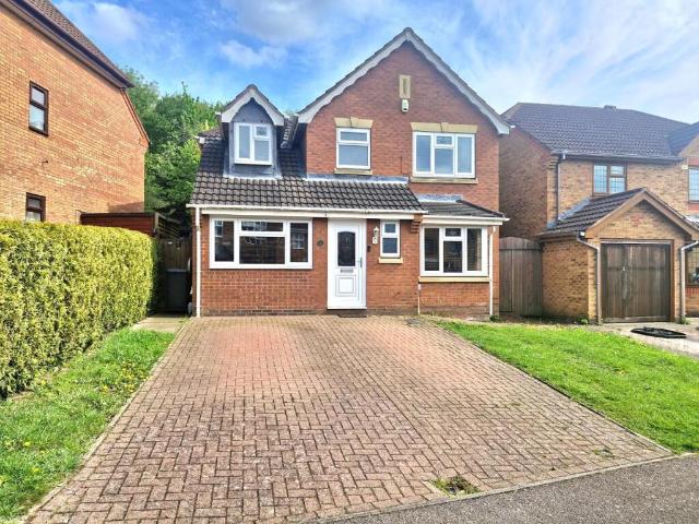 4 bedroom detached house for sale in Harcourt Way, Hunsbury Hill, Northampton NN4