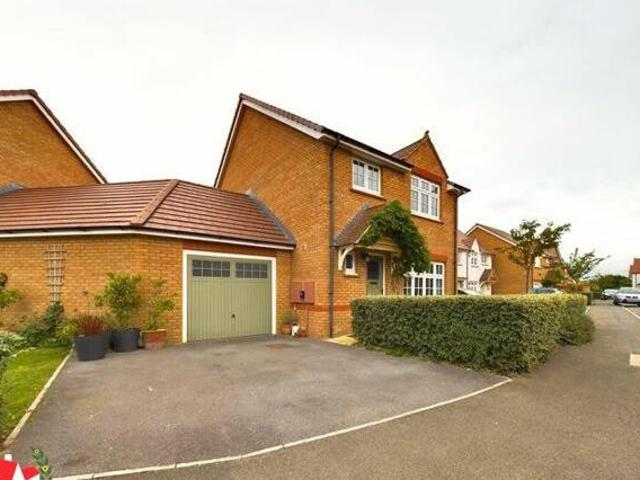 4 Bedroom Detached House For Sale In Hardwicke