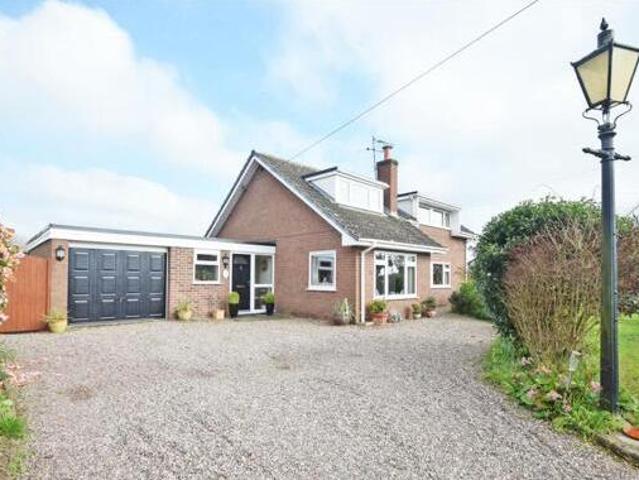 4 Bedroom Detached House For Sale In Harmer Hill