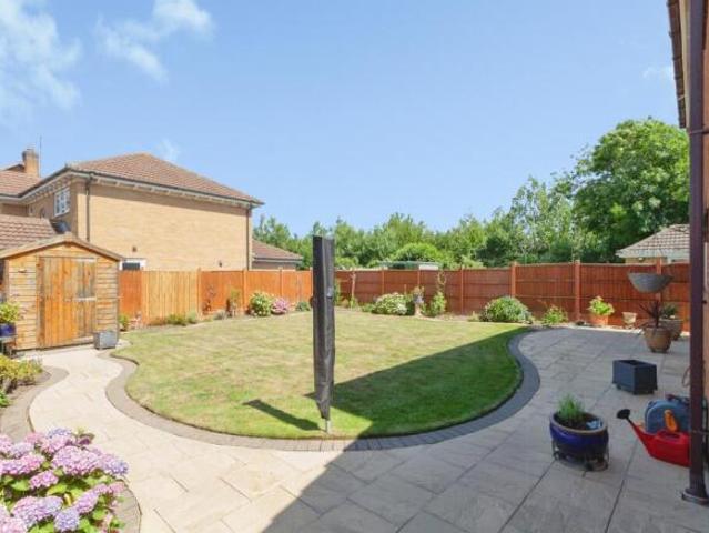 4 bedroom detached house for sale in Harrow Close, Leicester Forest East, Leicester, LE3