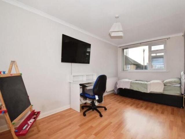 4 bedroom detached house for sale in Harrowgate Drive, Birstall, Leicester, Leicestershire, LE4