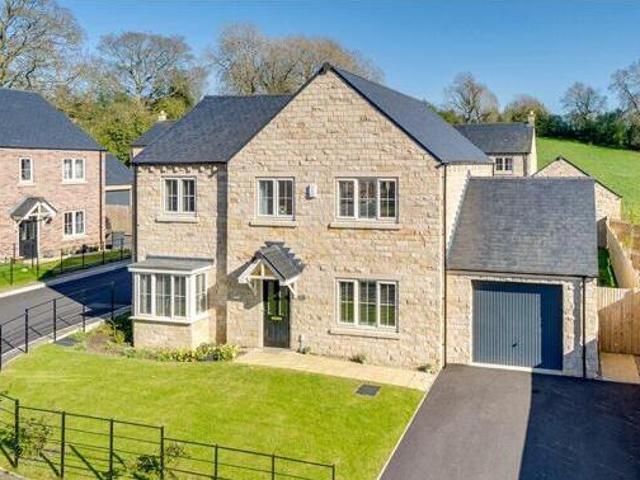 4 Bedroom Detached House For Sale In Harrogate, North Yorkshire