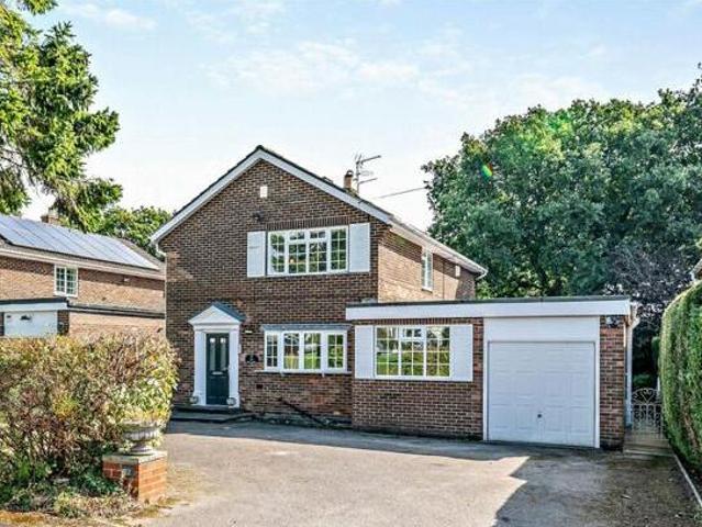4 Bedroom Detached House For Sale In Harrogate, North Yorkshire