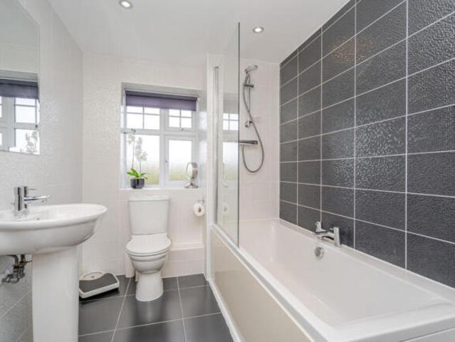 4 bedroom detached house for sale in Harris Close Newton Leys, Milton Keynes, MK3