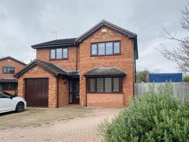 4 Bedroom Detached House For Sale In Harwoods Lane