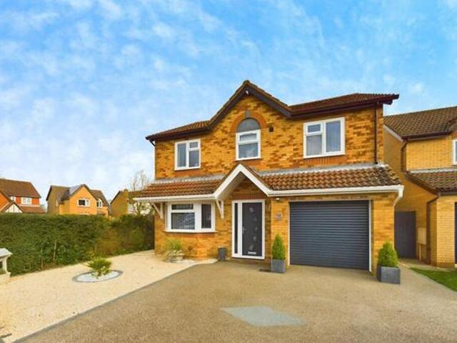 4 Bedroom Detached House For Sale In Hartford