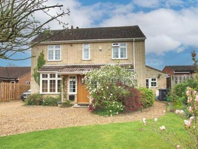 4 Bedroom Detached House For Sale In Hartford