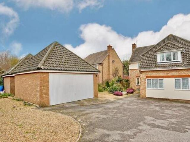 4 Bedroom Detached House For Sale In Hartford, Huntingdon