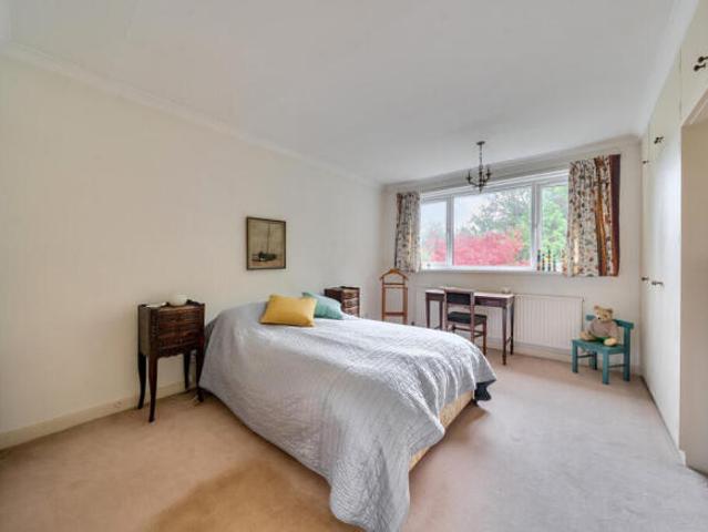 4 bedroom detached house for sale in Hartley Close, Bromley, BR1