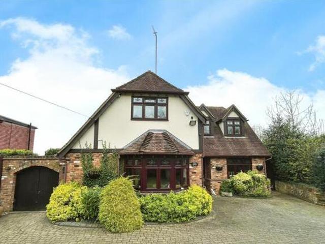 4 Bedroom Detached House For Sale In Hartley, Kent