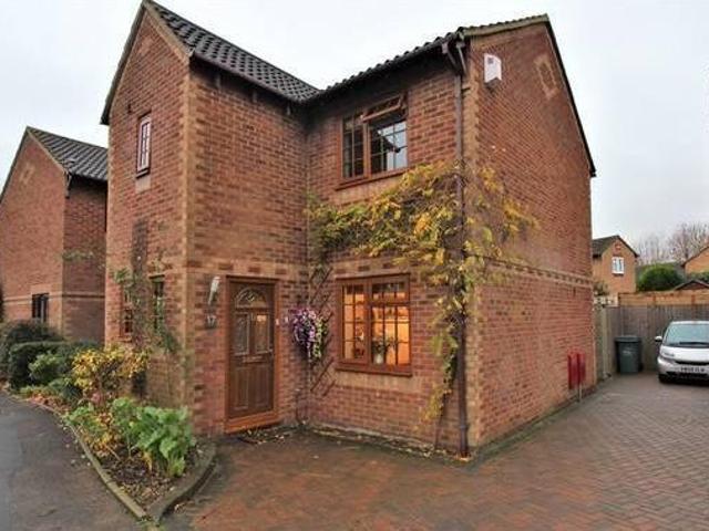 4 bedroom detached house for sale in Hartwell Road Anchorage Park PO3
