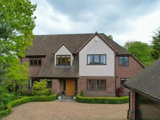 4 Bedroom Detached House For Sale In Harvington
