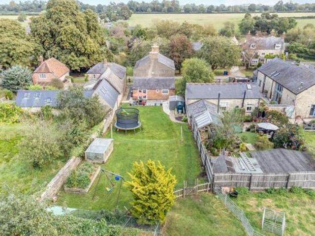 4 Bedroom Detached House For Sale In Hethe, Bicester