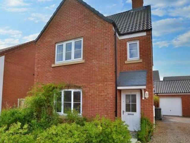 4 Bedroom Detached House For Sale In Hethersett