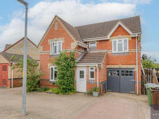4 Bedroom Detached House For Sale In Hethersett