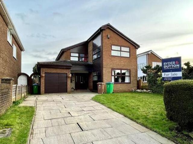 4 Bedroom Detached House For Sale In Heywood, Greater Manchester