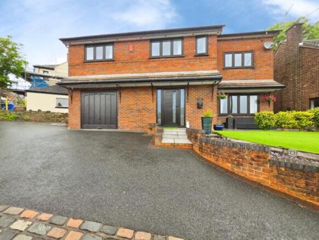 4 bedroom detached house for sale in Heakley Avenue, Stoke On Trent, ST6