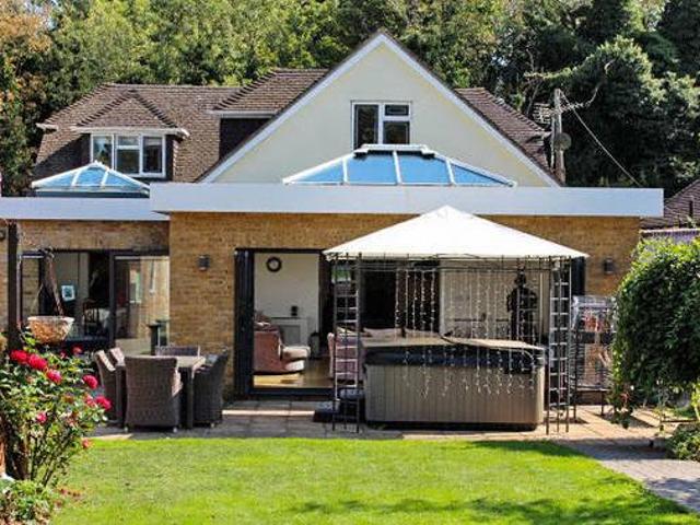 4 bedroom detached house for sale in Hearts Delight Borden near Sittingbourne ME9 8HX ME9