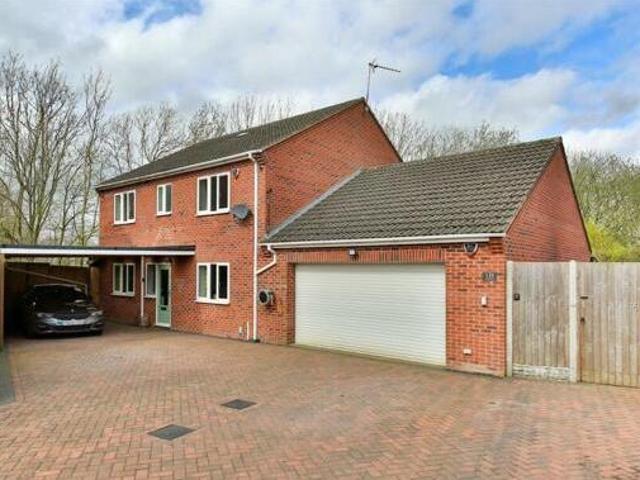 4 Bedroom Detached House For Sale In Heath