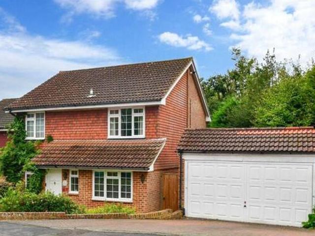 4 Bedroom Detached House For Sale In Heathfield