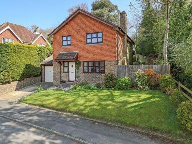 4 Bedroom Detached House For Sale In Heathfield, East Sussex