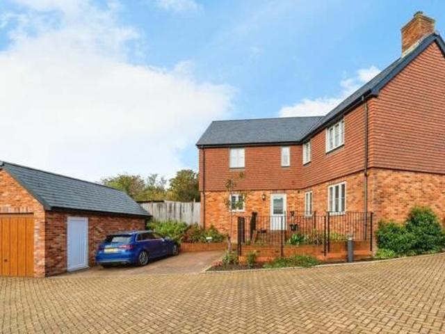 4 Bedroom Detached House For Sale In Heathfield, East Sussex