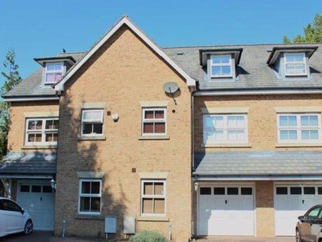 4 Bedroom Detached House For Sale In Hedge End