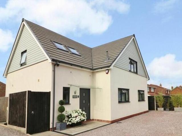 4 Bedroom Detached House For Sale In Hedge End