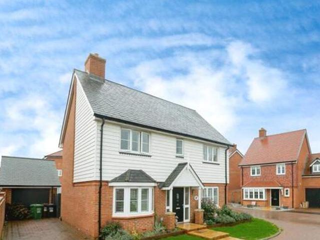 4 Bedroom Detached House For Sale In Hellingly, East Sussex