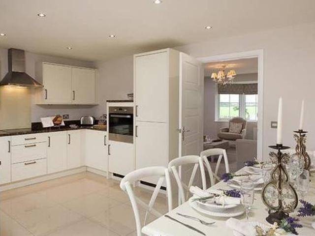 4 bedroom detached house for sale in Helme Lane Meltham Huddersfield HD9 HD9