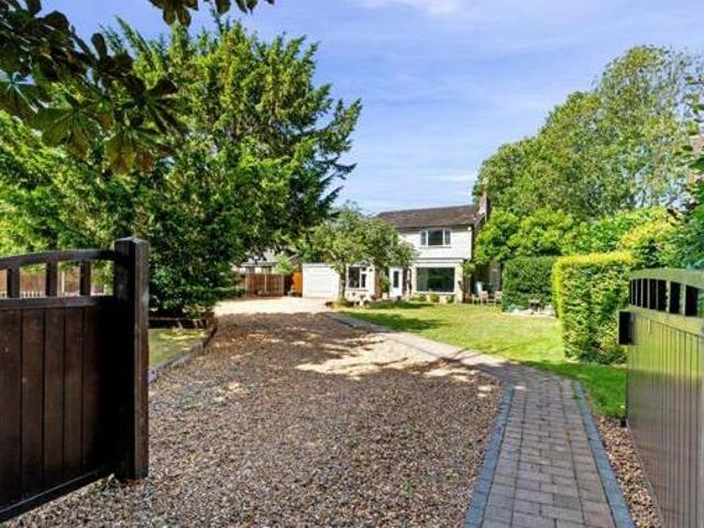 4 Bedroom Detached House For Sale In Hemingford Grey, Huntingdon